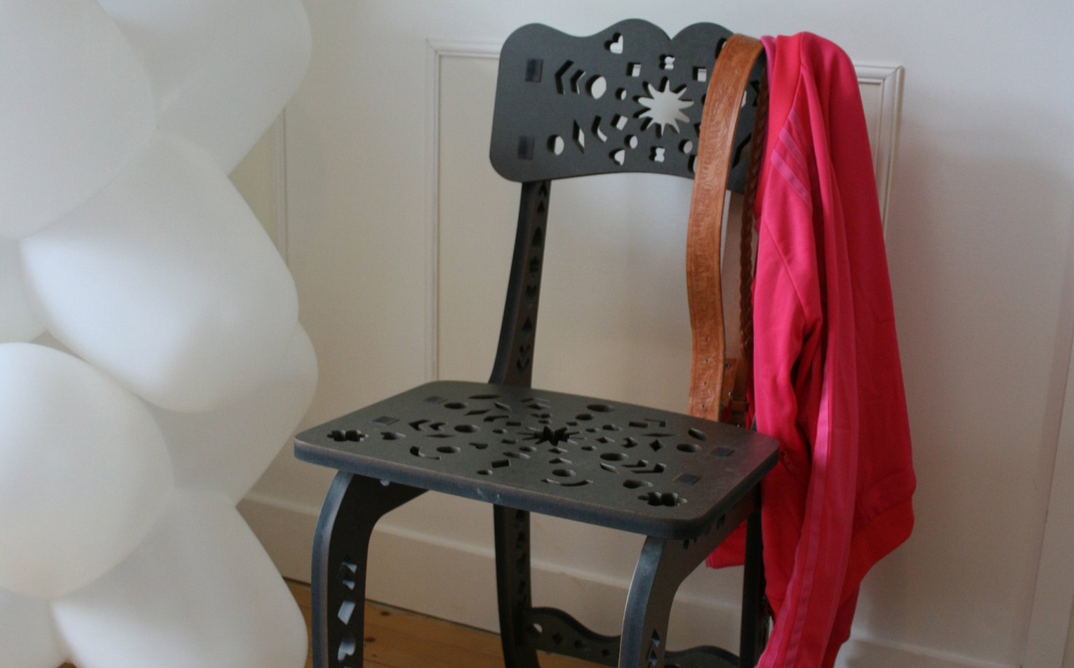 laser chair - Spaces | Ineke Hans Collection